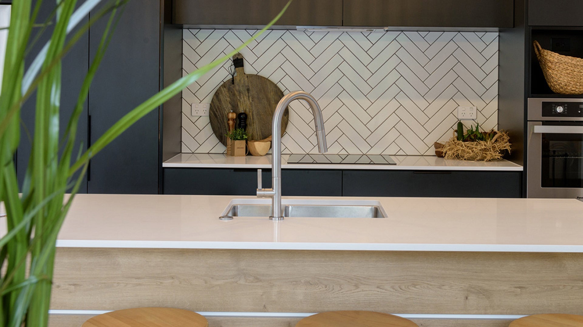 Designing for Small Spaces: Compact & Clever Solutions – Cook & Bathe